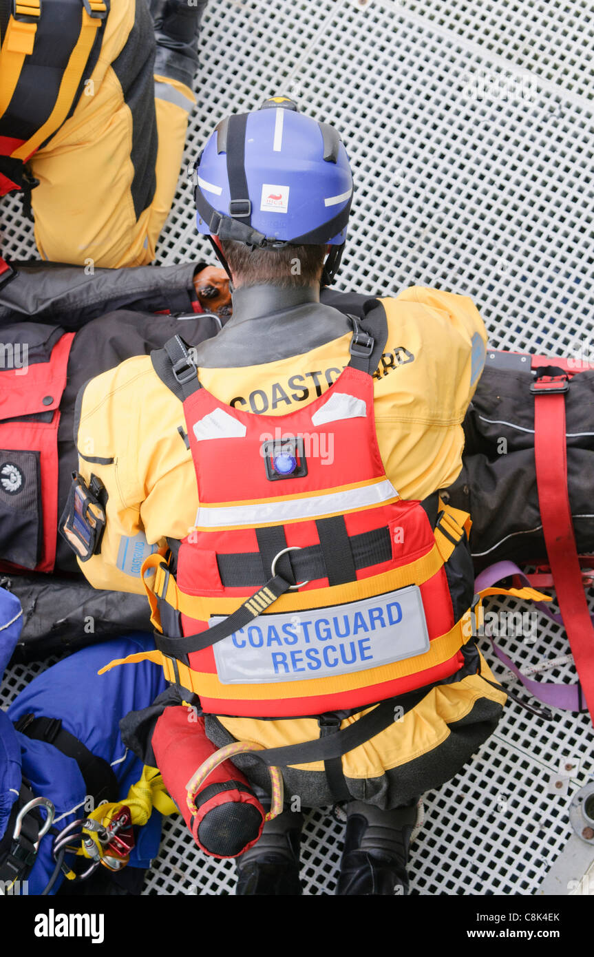 Rescue and recovery hi-res stock photography and images - Alamy