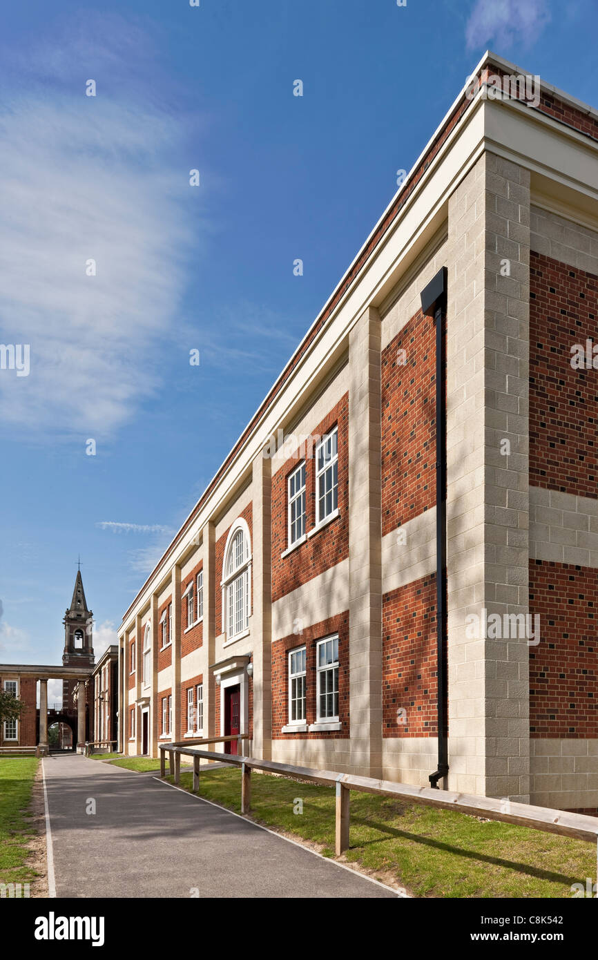 Royal russell school hi-res stock photography and images - Alamy