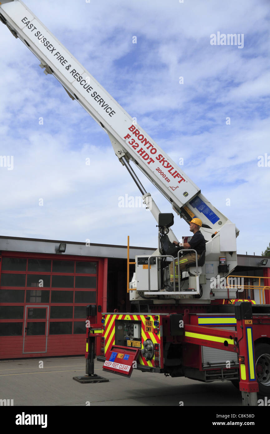 Ladder platform hi-res stock photography and images - Alamy