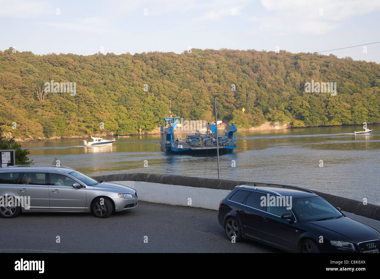 Feock Cornwall England Cars waiting the arrival of King Harry ferry to ...