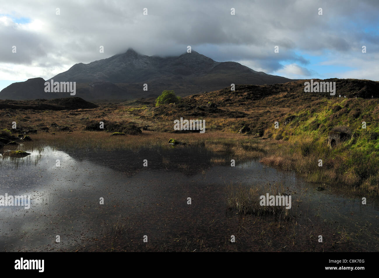 Black Cuillin mountains on the Isle of Skye Stock Photo - Alamy