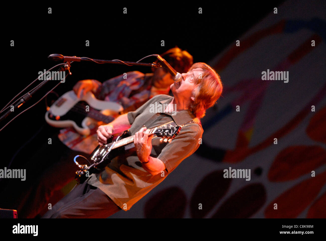 Joey molland of badfinger performs during hippifest in vienna hi-res ...