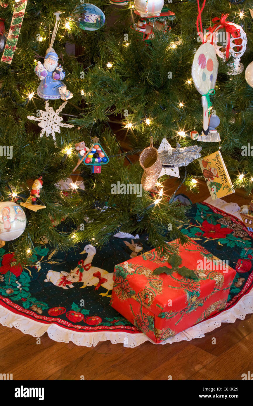 Radiant decorations hi-res stock photography and images - Alamy