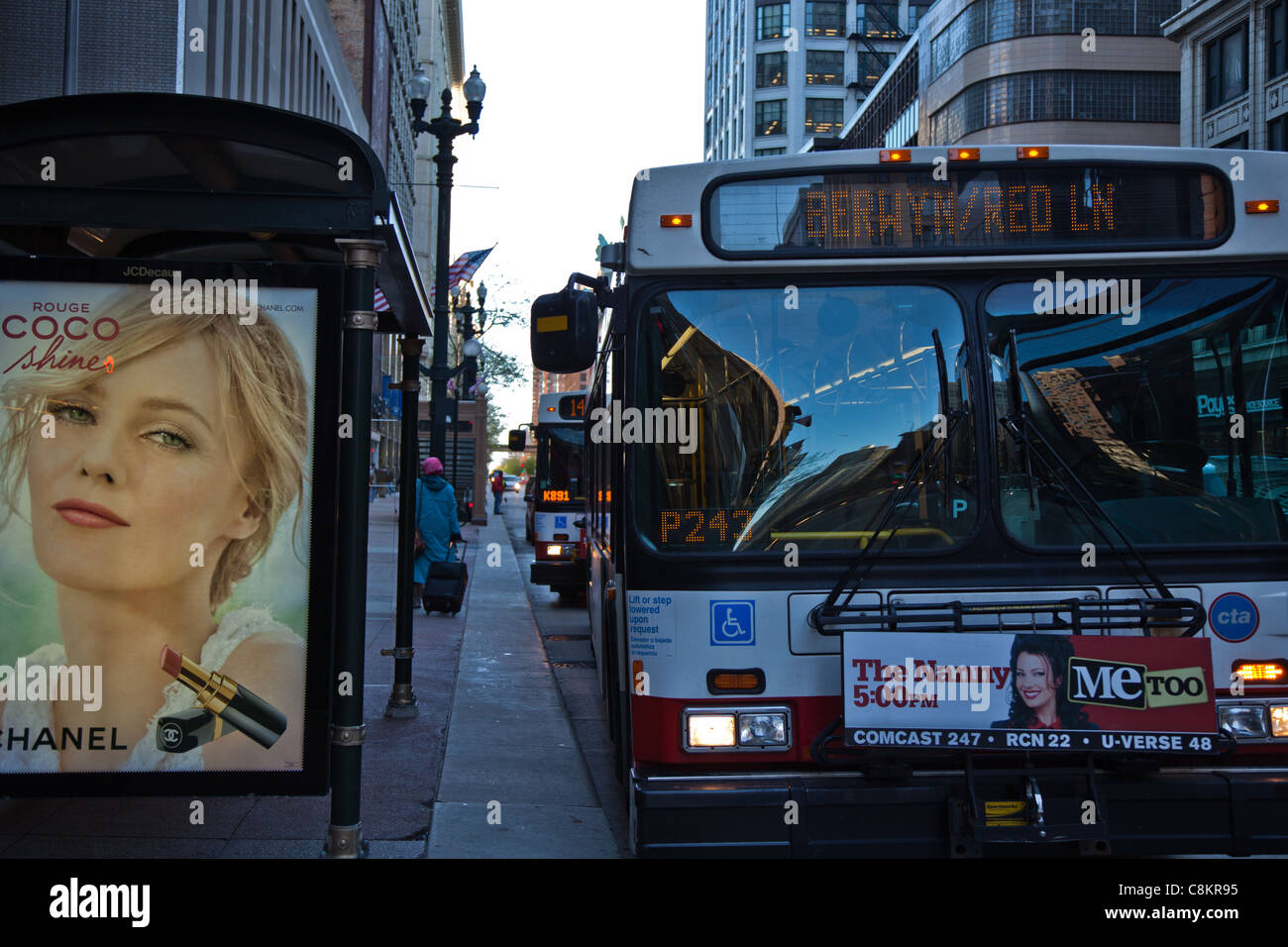 Chicago bus hi-res stock photography and images - Alamy