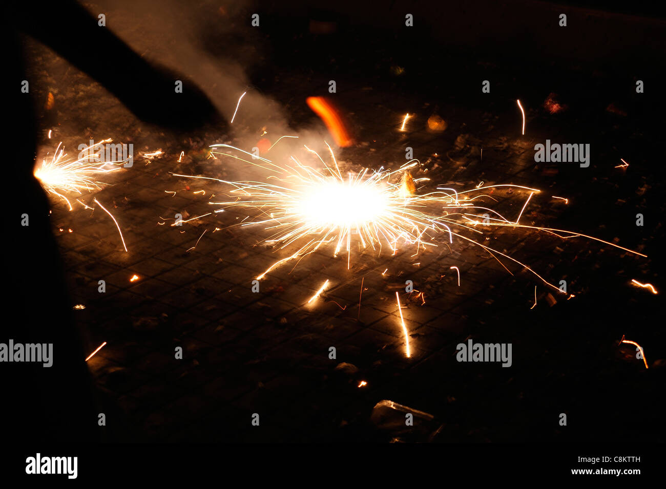 Lighting fireworks hi-res stock photography and images - Alamy