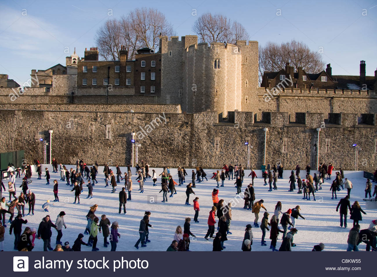 Ice Skating London Thames Stock Photos & Ice Skating London Thames ...
