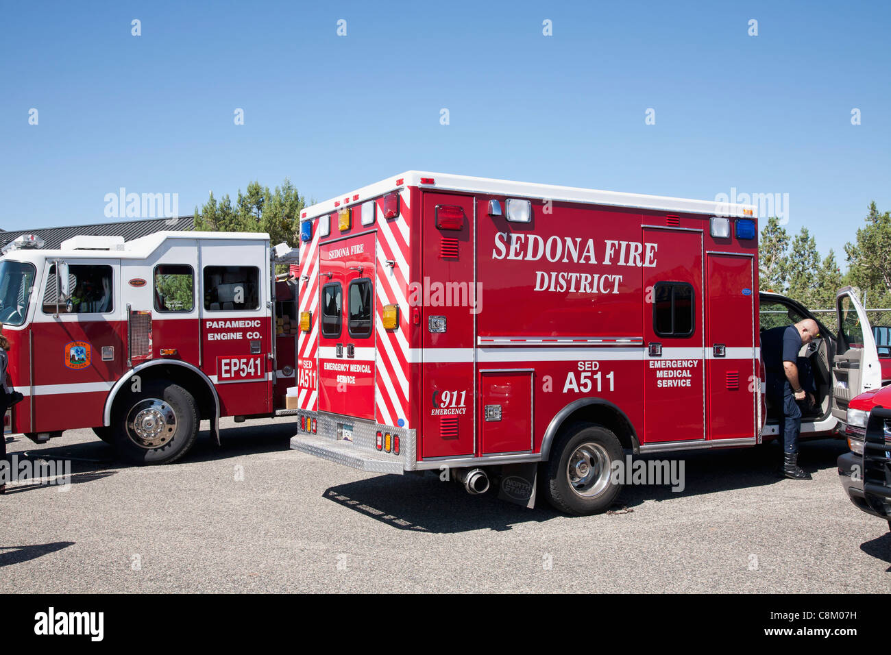 Emergency fire and rescue vehicles hi-res stock photography and images ...