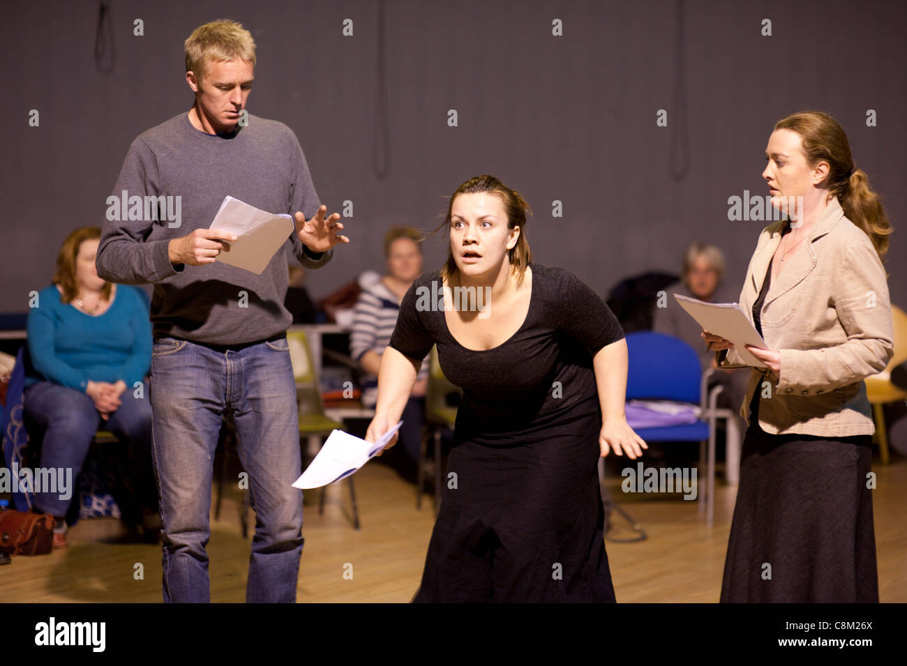 Reading performance hi-res stock photography and images - Alamy