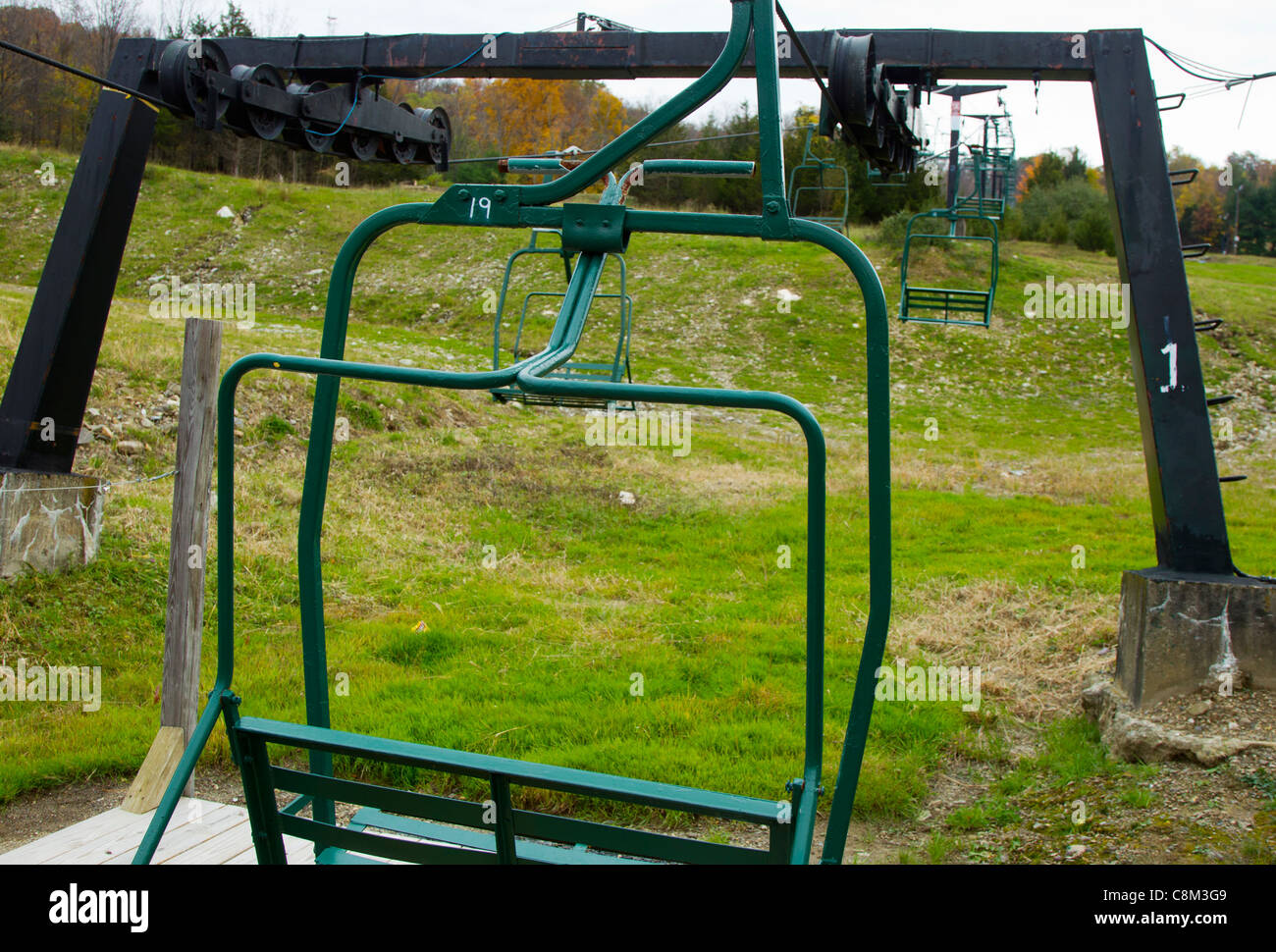 Ski lift resort hi-res stock photography and images - Alamy