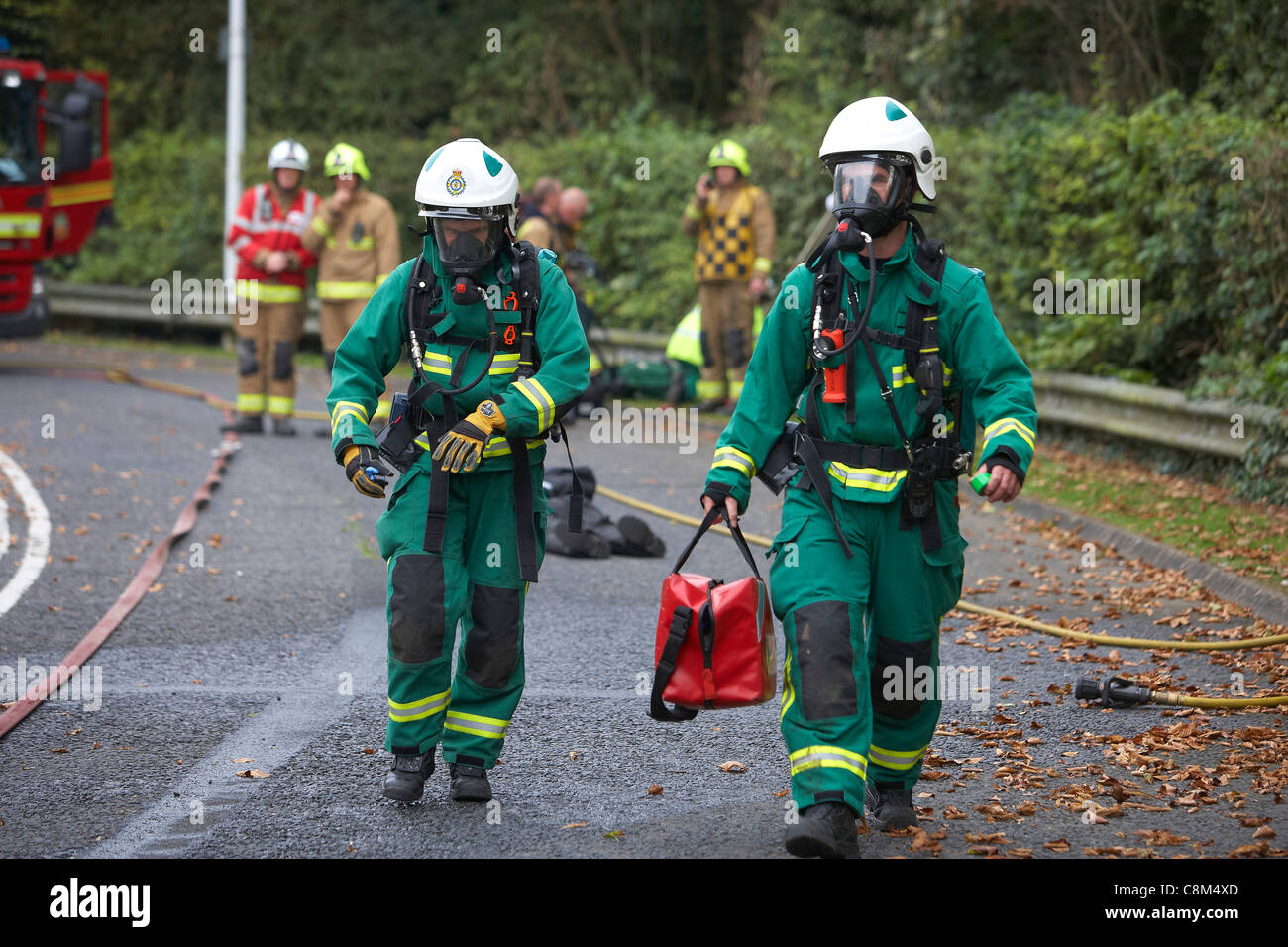 Paramedic uk hi-res stock photography and images - Alamy