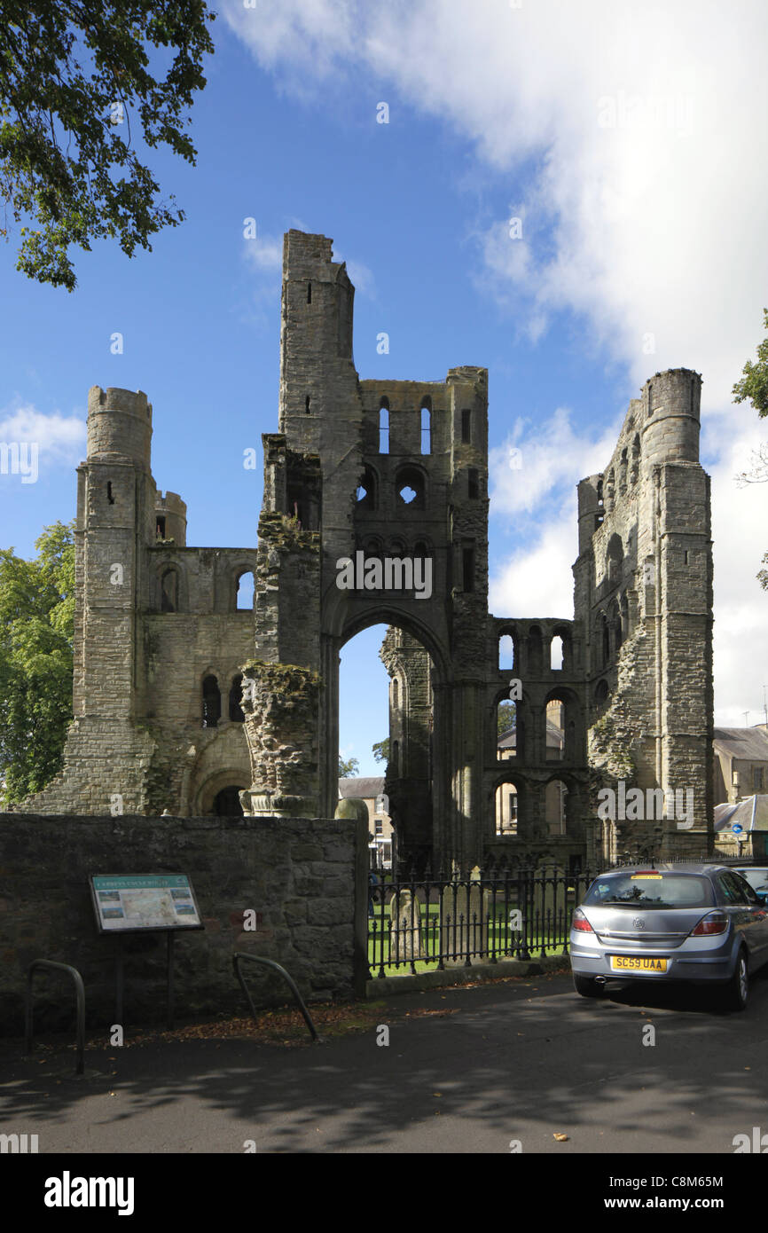 Kelso Abbey in the Scottish Borders Stock Photo - Alamy