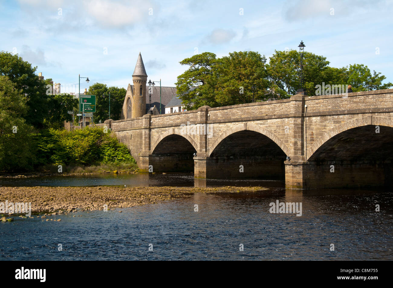 Arched trees hi-res stock photography and images - Alamy
