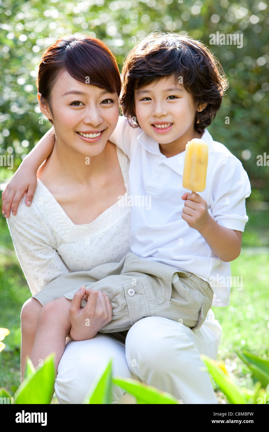 Portrait of mother and son Stock Photo - Alamy