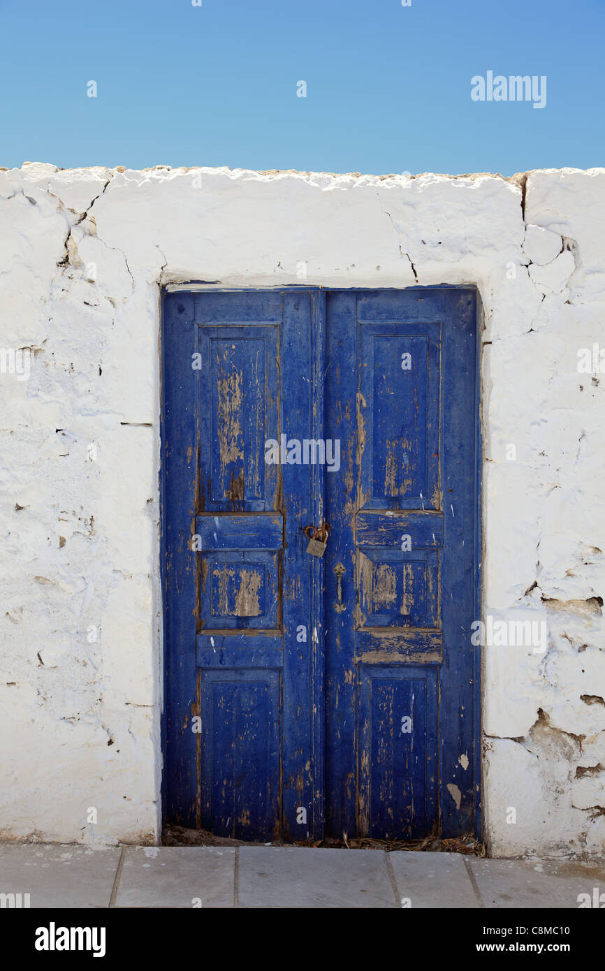 Santorini door hi-res stock photography and images - Alamy