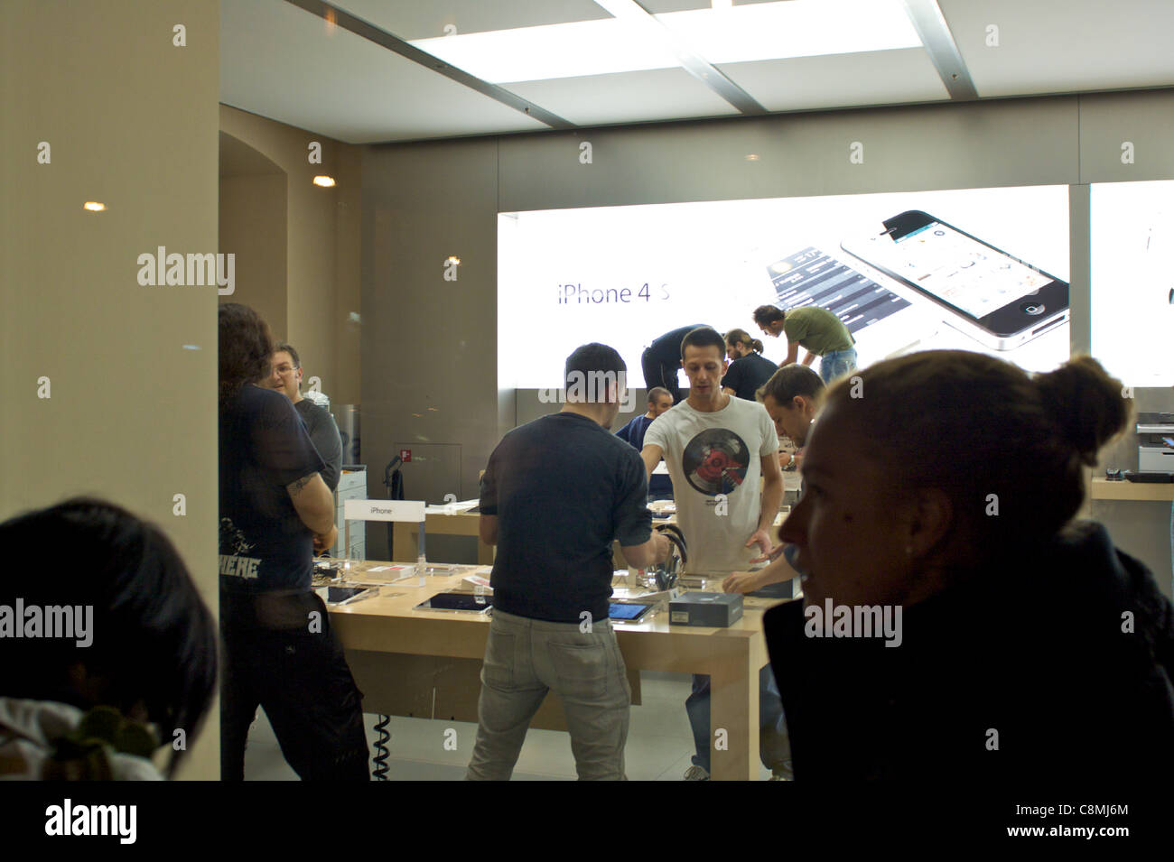 Queue after queue hi-res stock photography and images - Alamy