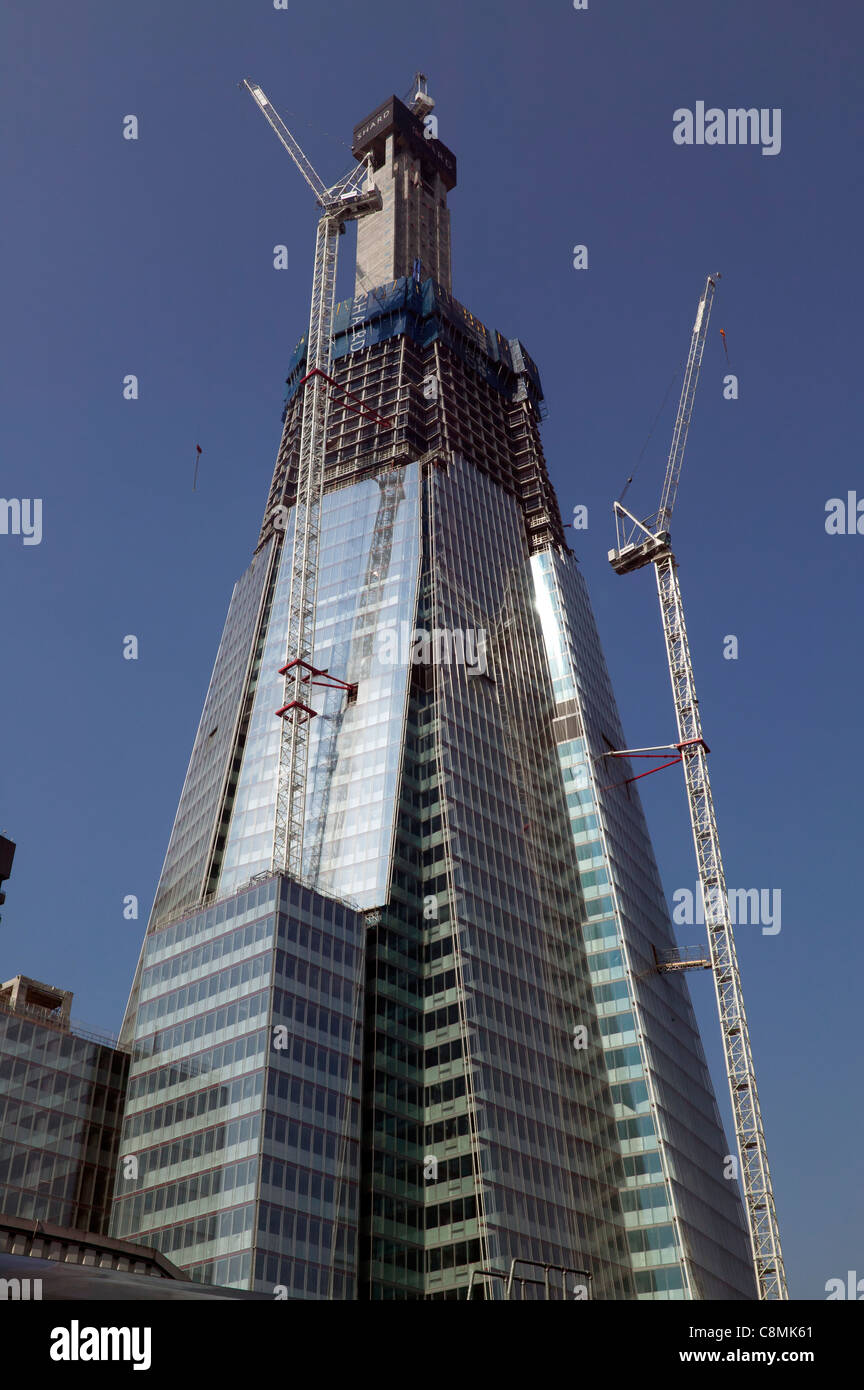 Capture Of The Shard Under Construction Taken From The Platform At London Bridge Station Stock capture-of-the-shard-under-construction-taken-from-the-platform-at-london-bridge-station-stock