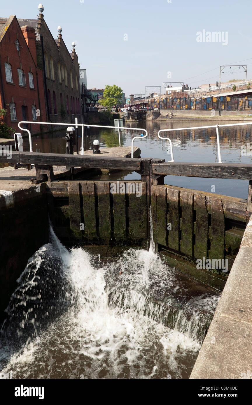 Kentish Town Lock, Regents Canal, London, looking towards Hawley Lock ...