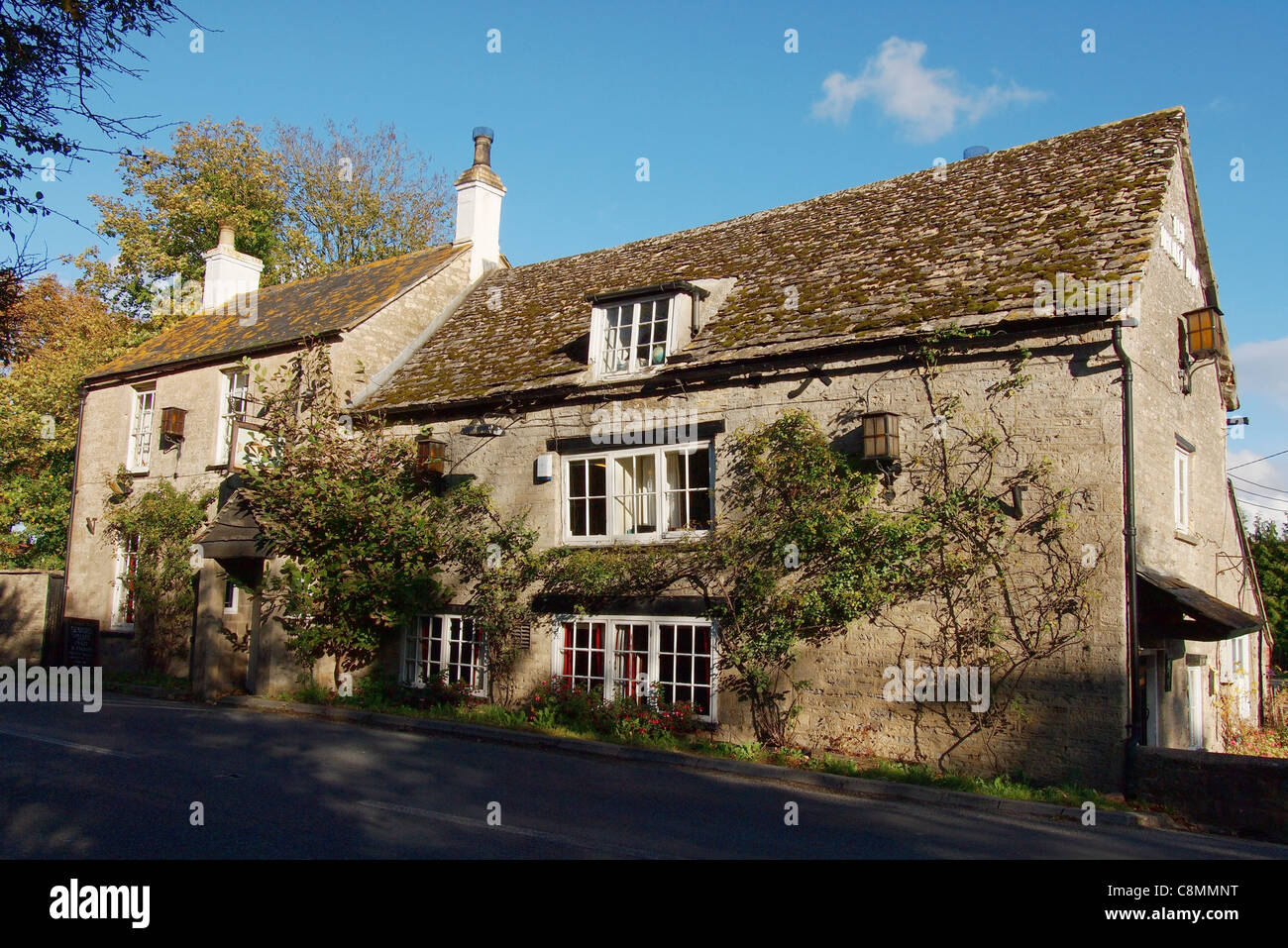 The trout inn, lechlade hi-res stock photography and images - Alamy