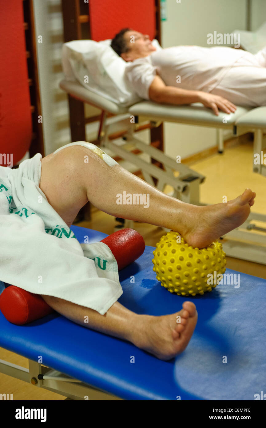Physiotherapy uk hi-res stock photography and images - Alamy