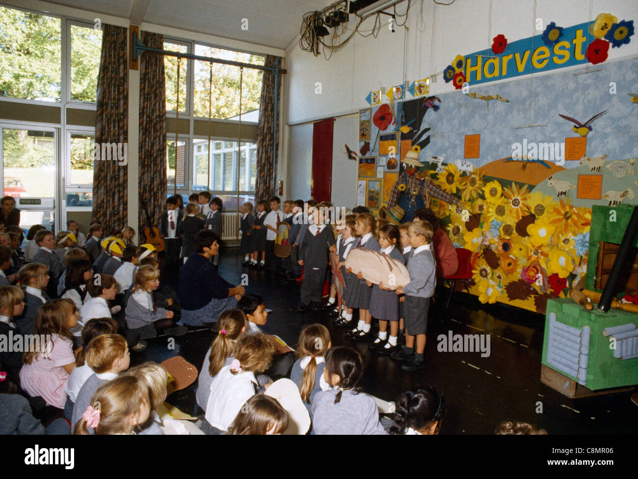 School assembly hall hi-res stock photography and images - Alamy