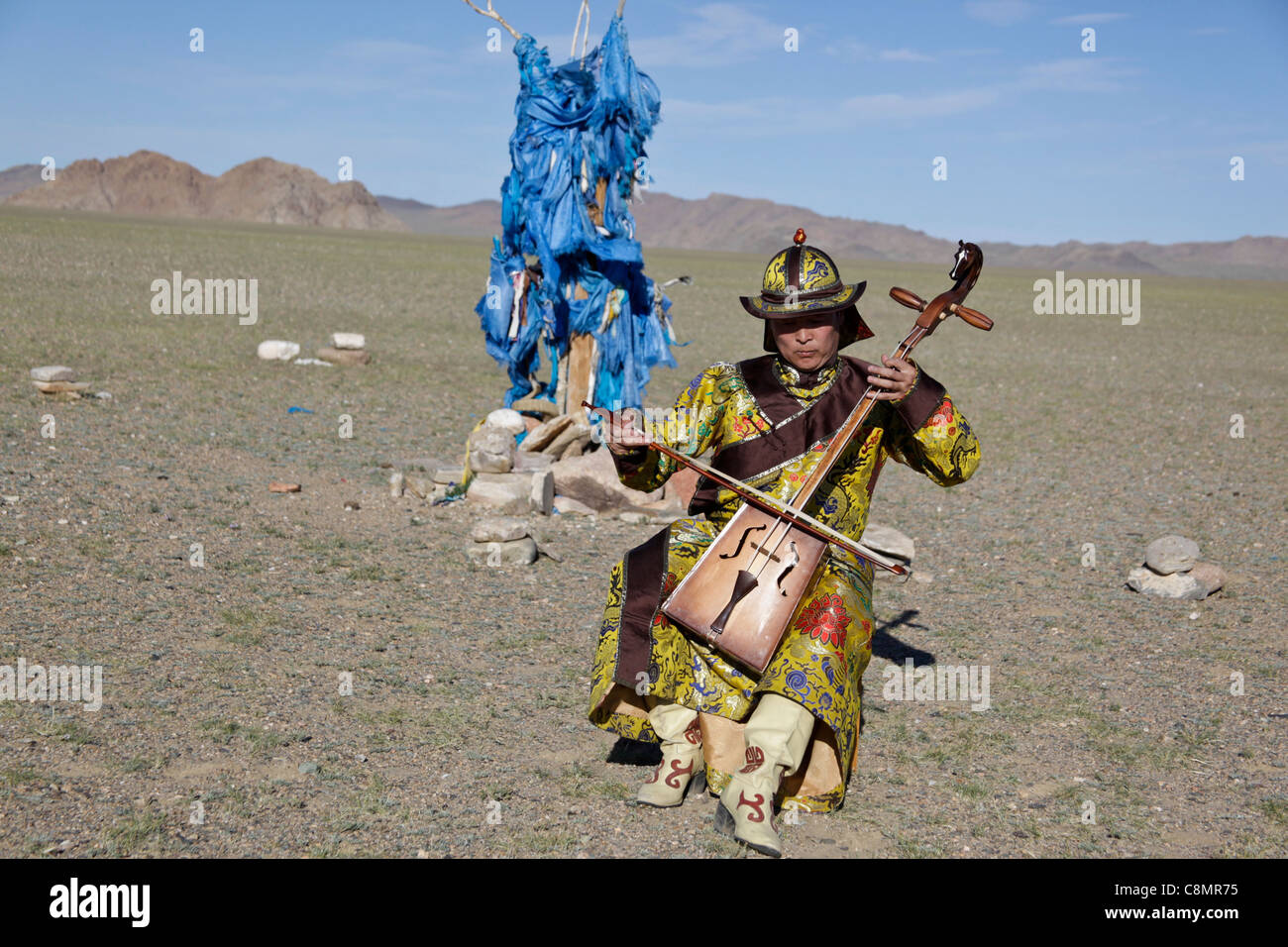Mongolian musical instrument hi-res stock photography and images - Alamy