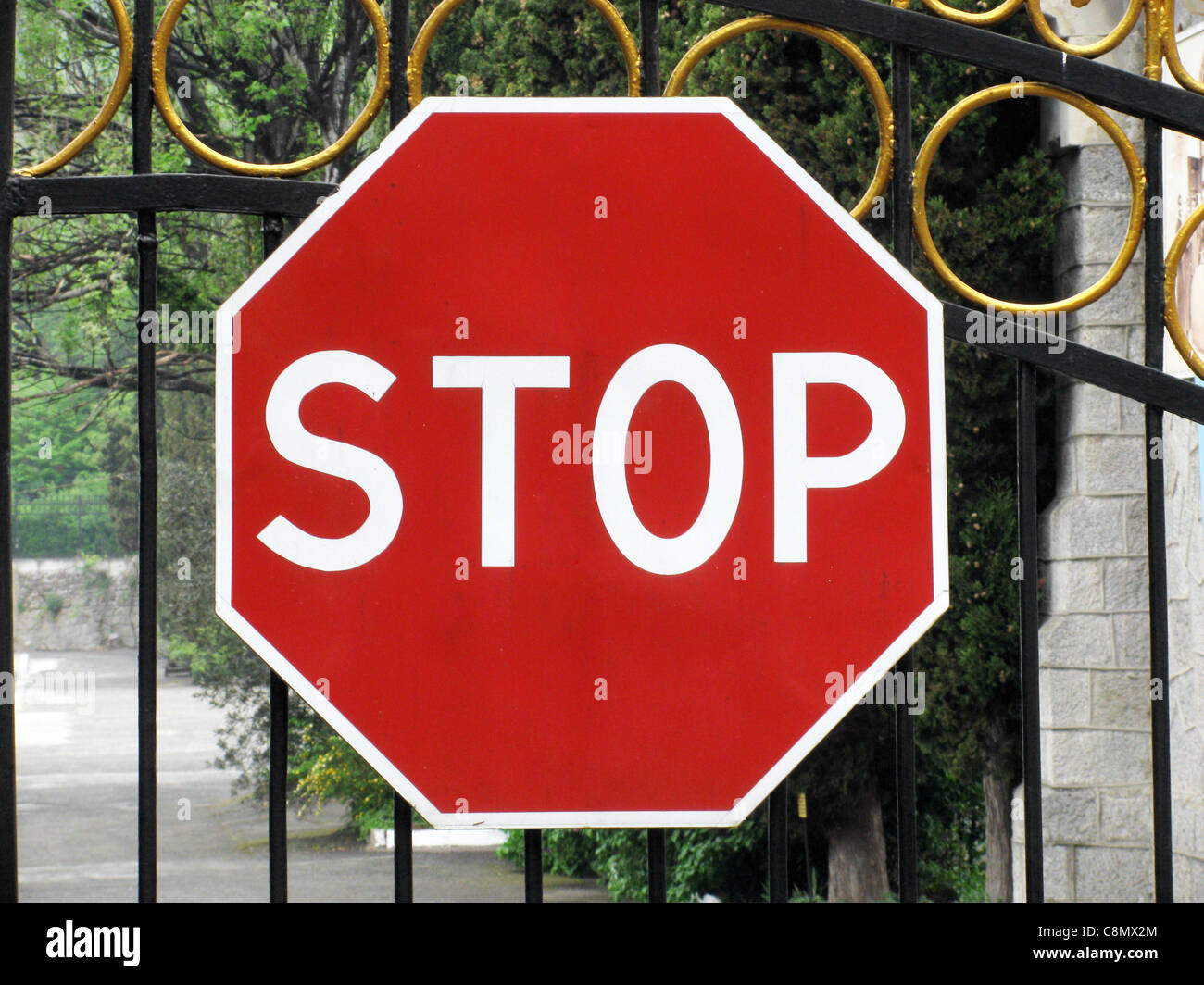 Stop sign road hi-res stock photography and images - Alamy