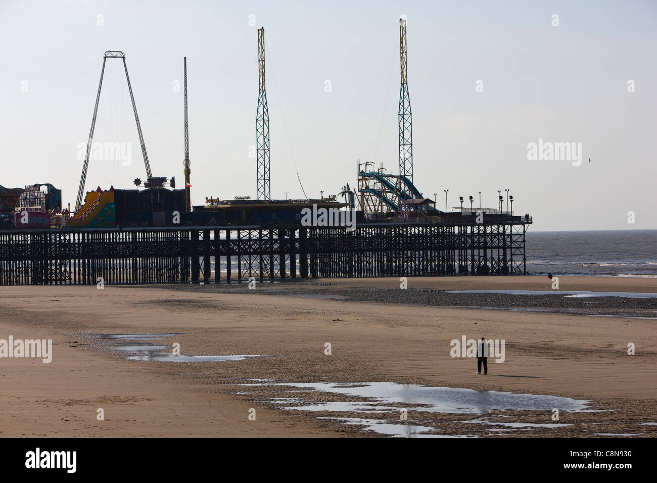 Blackpool beach and south pier Stock Photo - Alamy