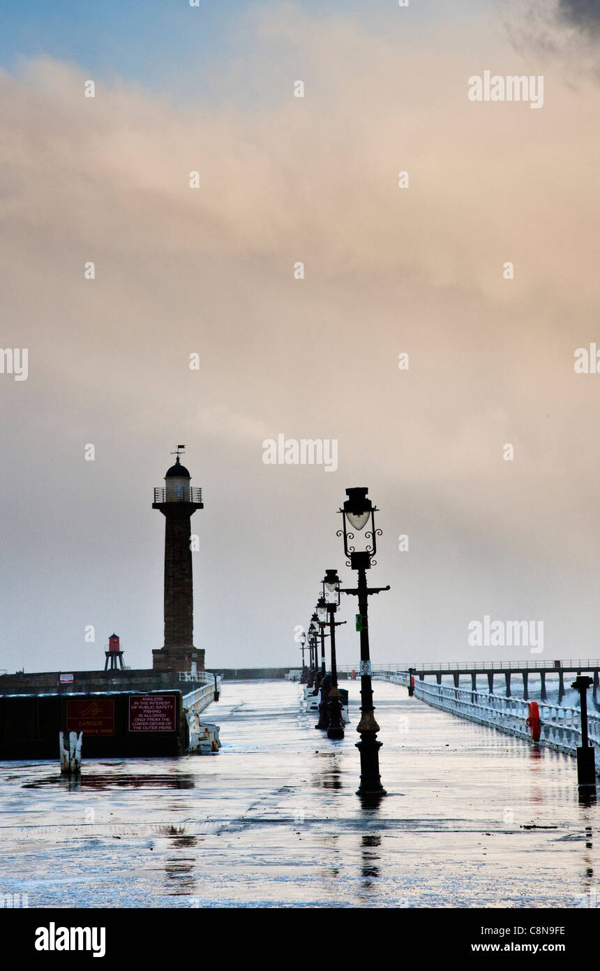 Whitby winter hi-res stock photography and images - Alamy
