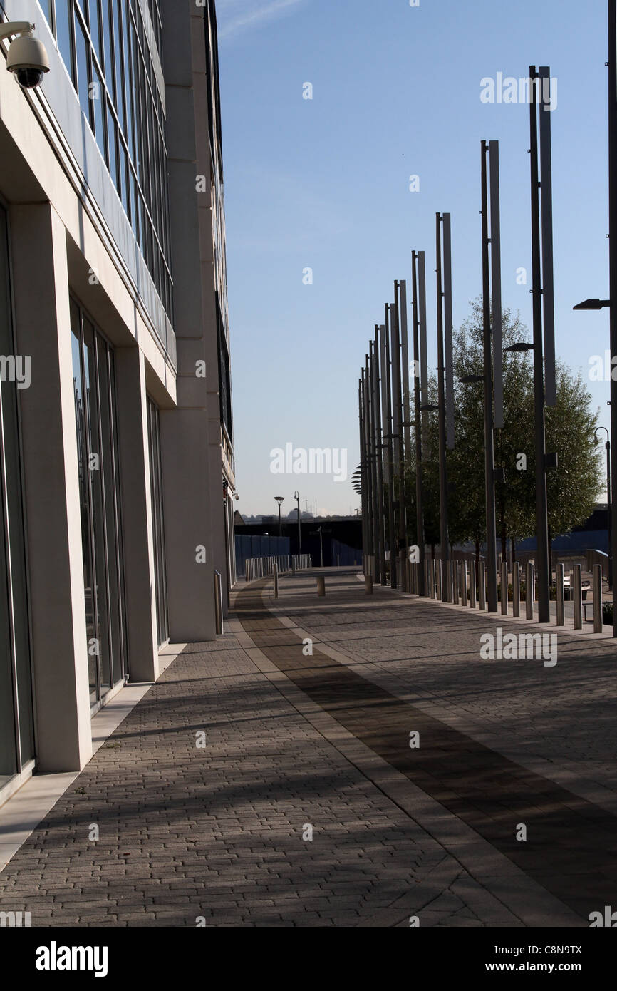 Empty office block hi-res stock photography and images - Alamy