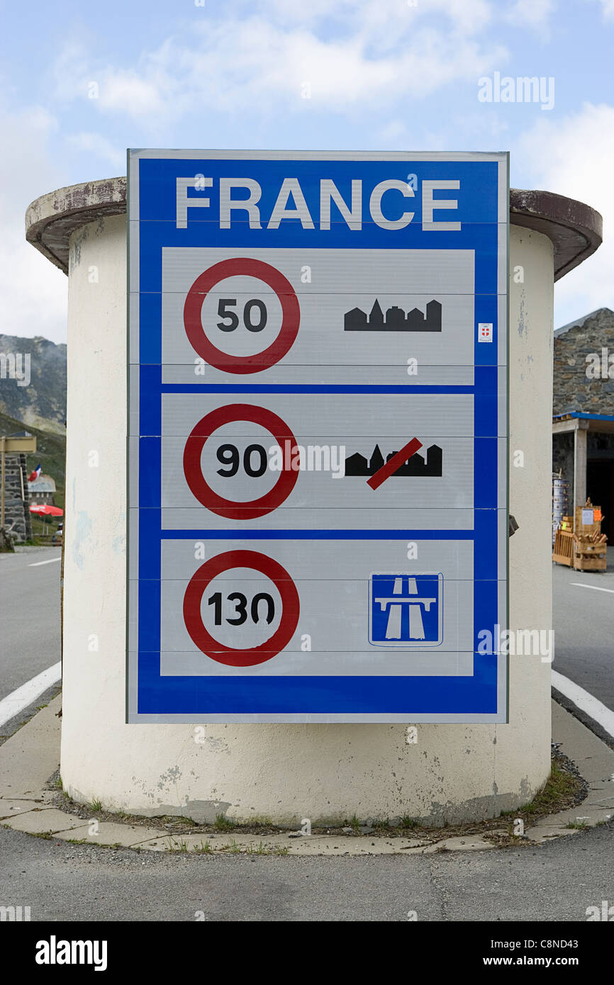 Italy france border hi-res stock photography and images - Alamy