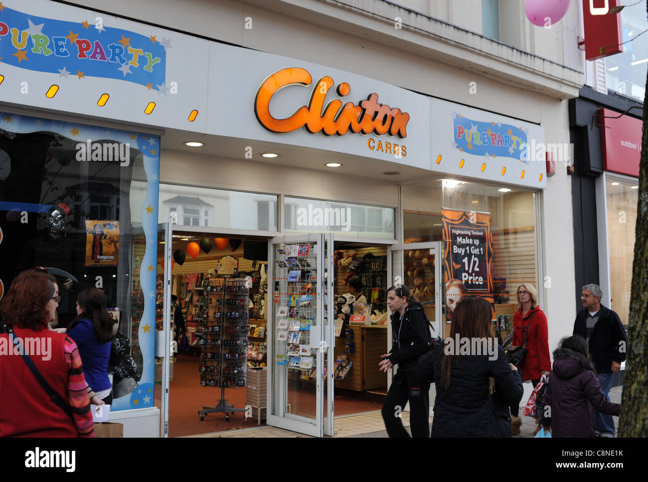 Clinton cards high street shops hi-res stock photography and images - Alamy