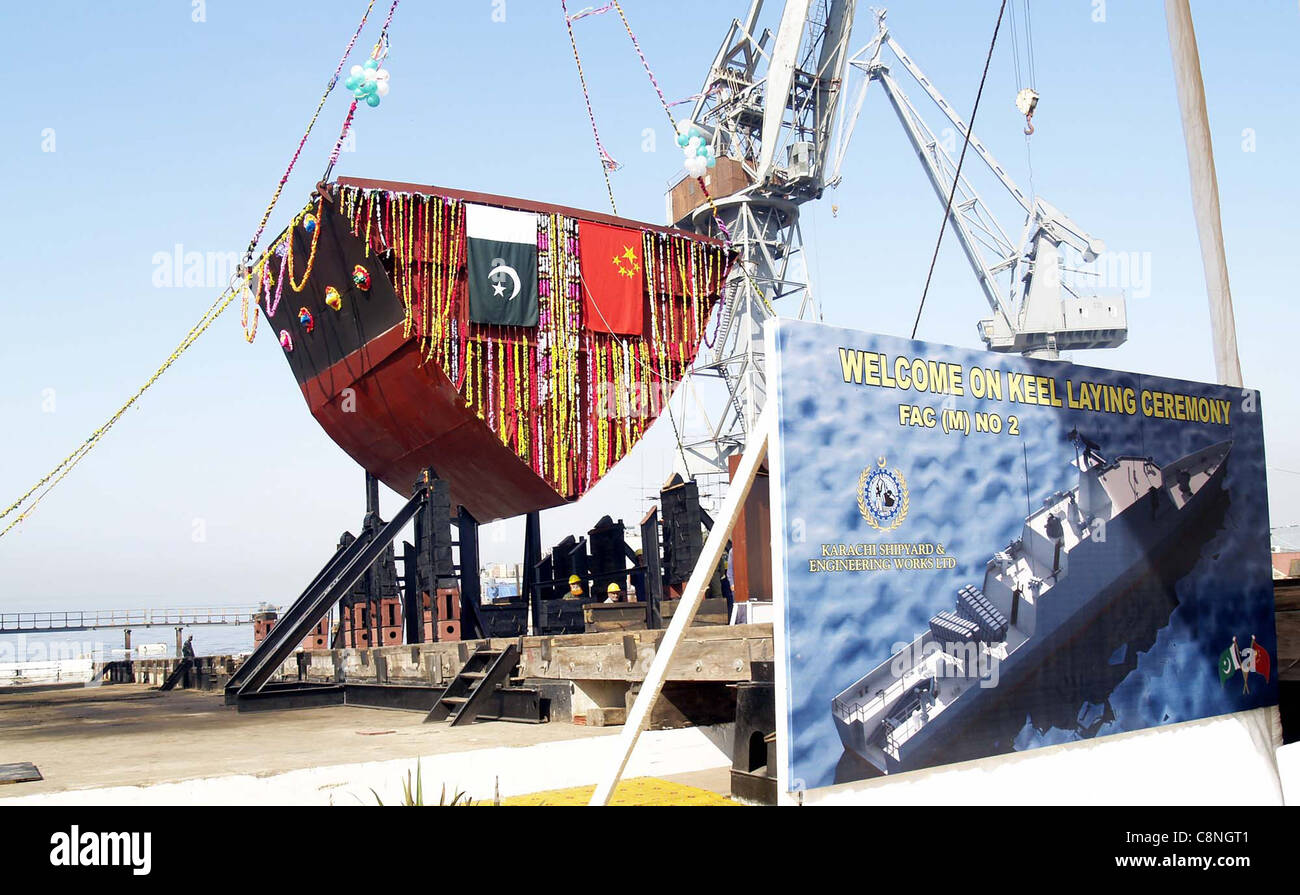 Fast attack craft hi-res stock photography and images - Alamy