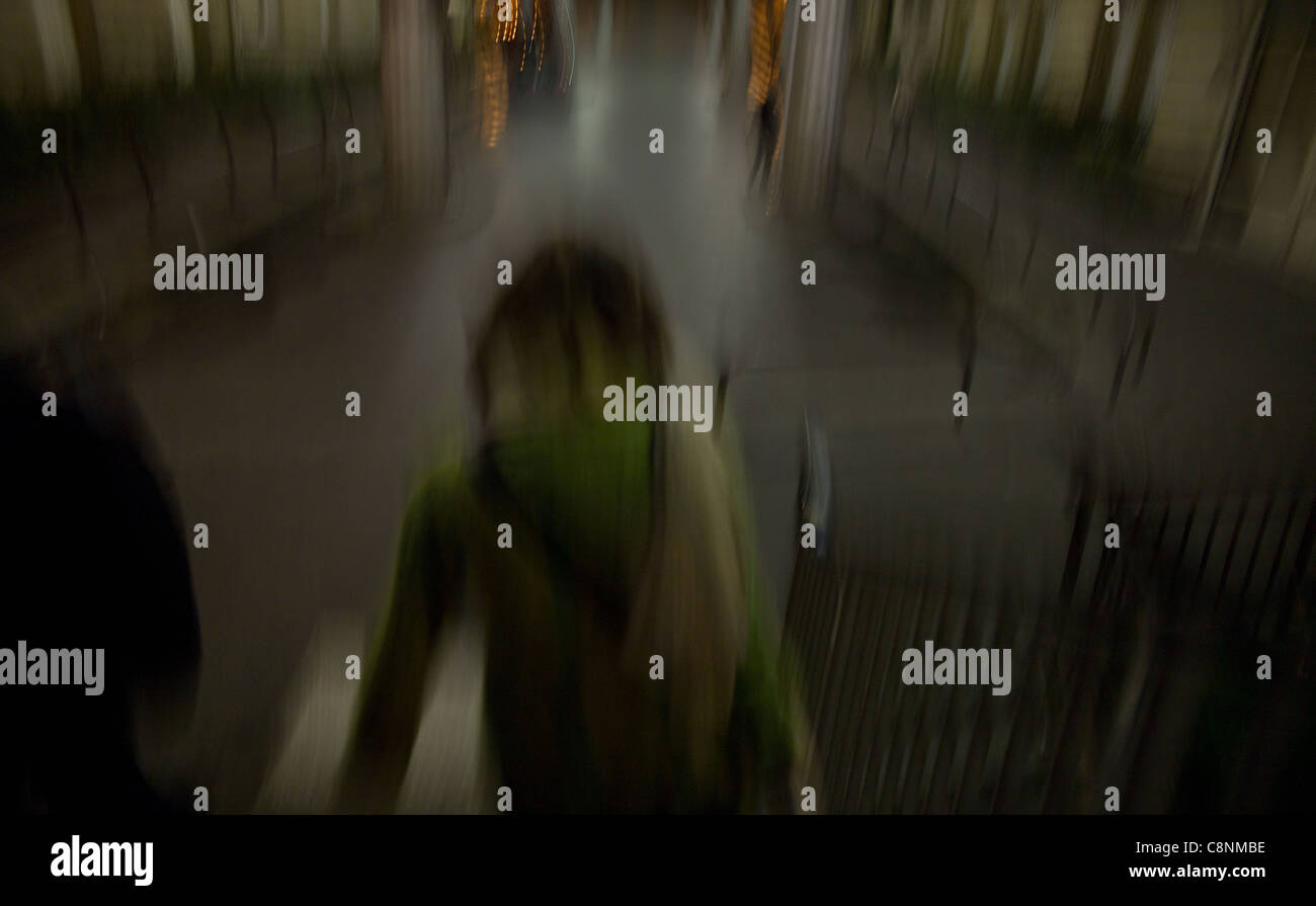 Paris woman walking leg hi-res stock photography and images - Alamy