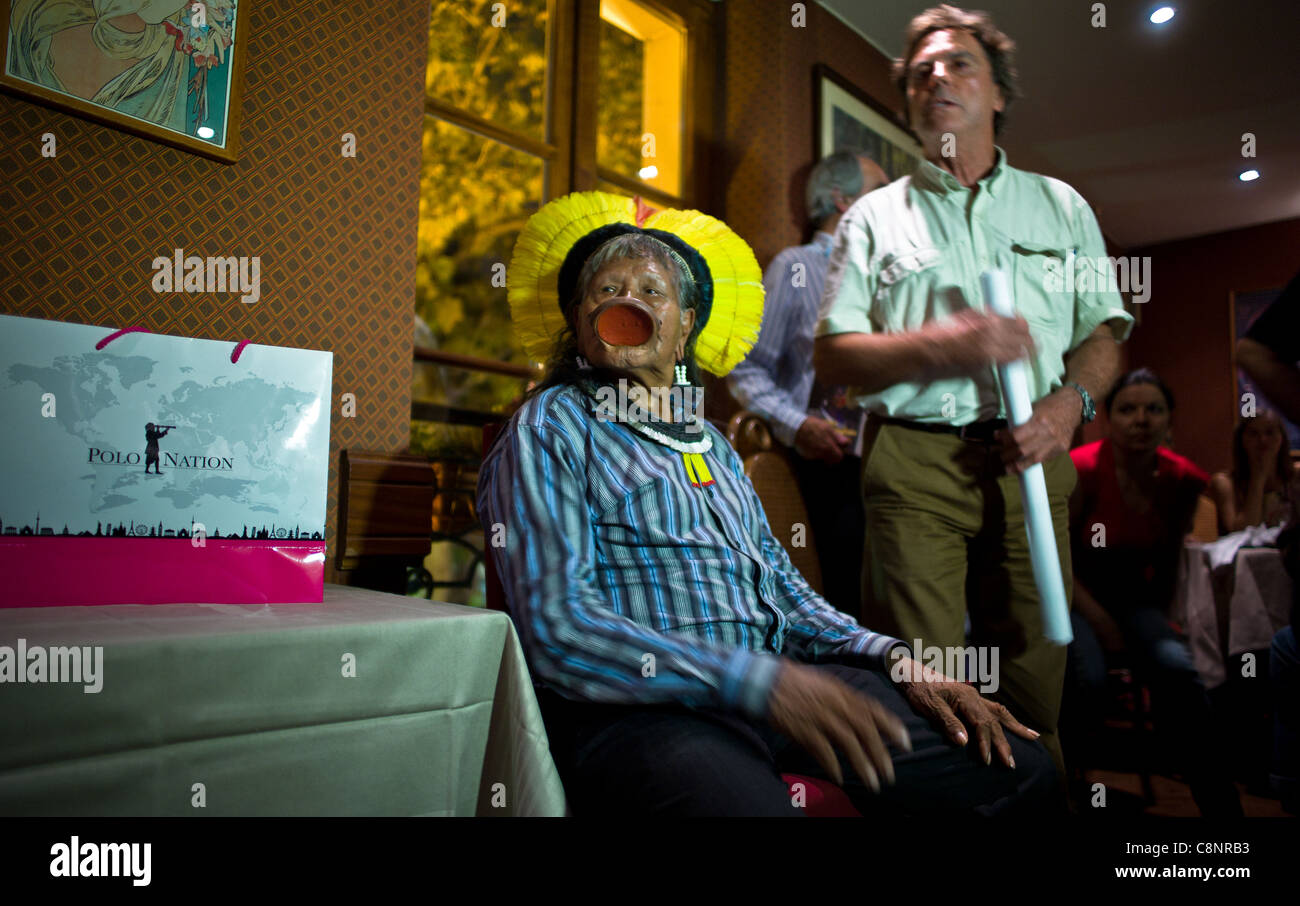 Charity dinners attended by the Chief Raoni the association the Jungle ...