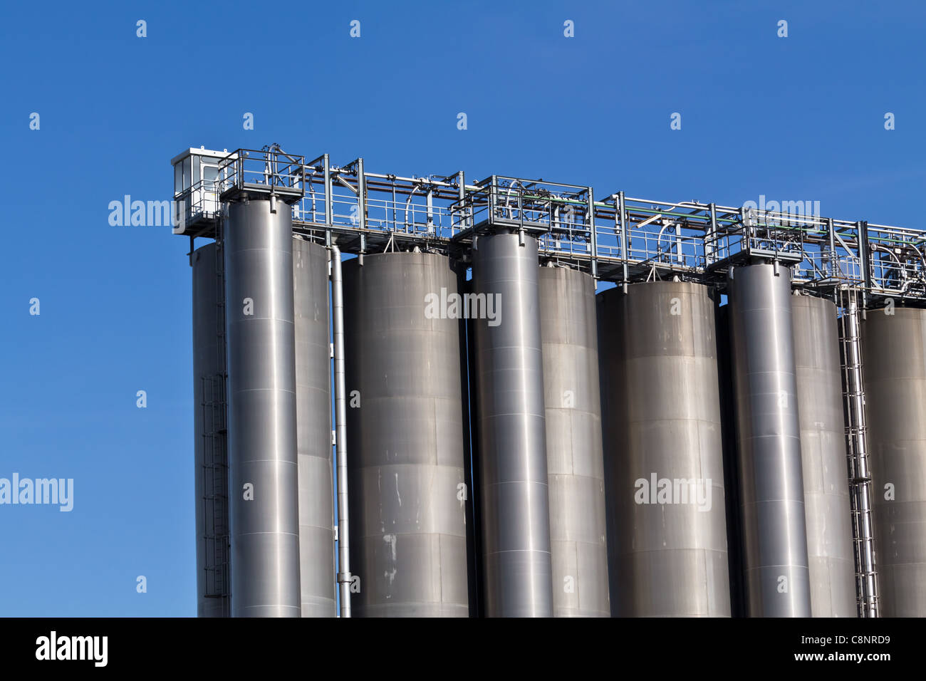 Suite gas tanks on industrial hi-res stock photography and images - Alamy