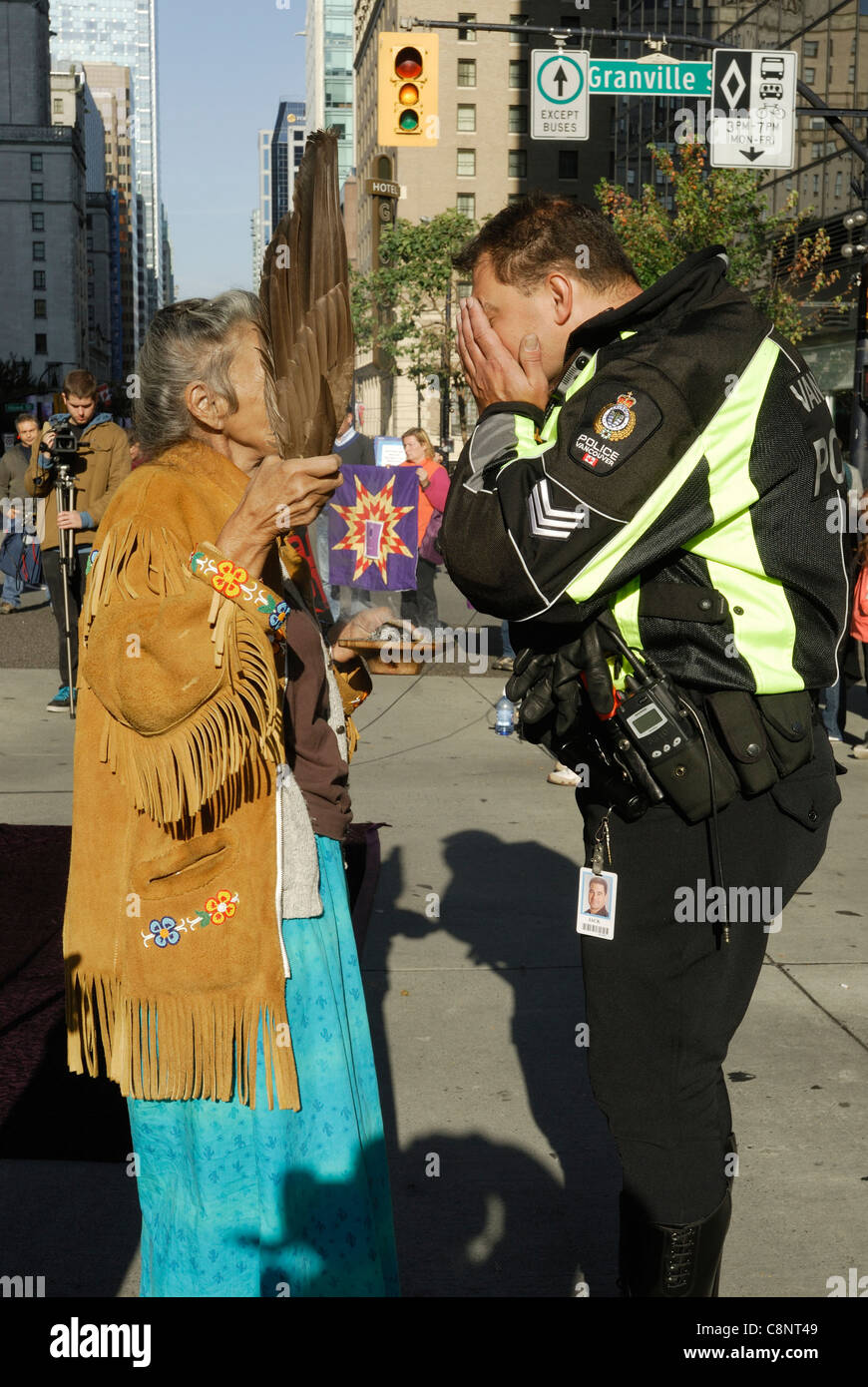 First nations ceremony hi-res stock photography and images - Alamy