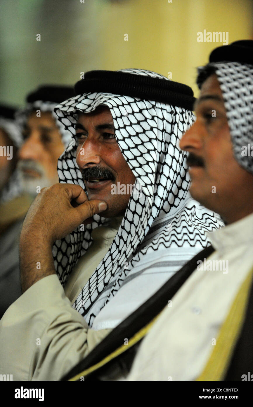 Iraq, Salman Pak, Sunni and Shia tribal leaders meet to resolve ...