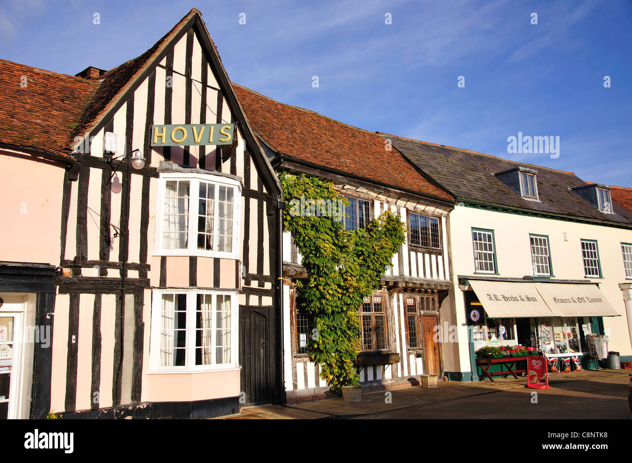 Half-timbered medieval cottages, Market Square, Lavenham, Suffolk ...