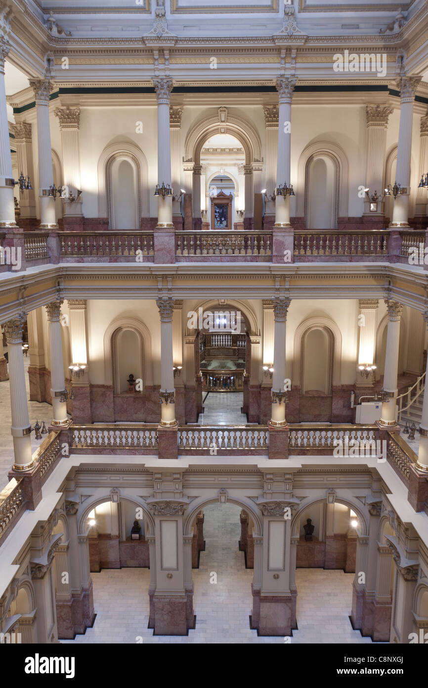 Inside the atrium hi-res stock photography and images - Alamy