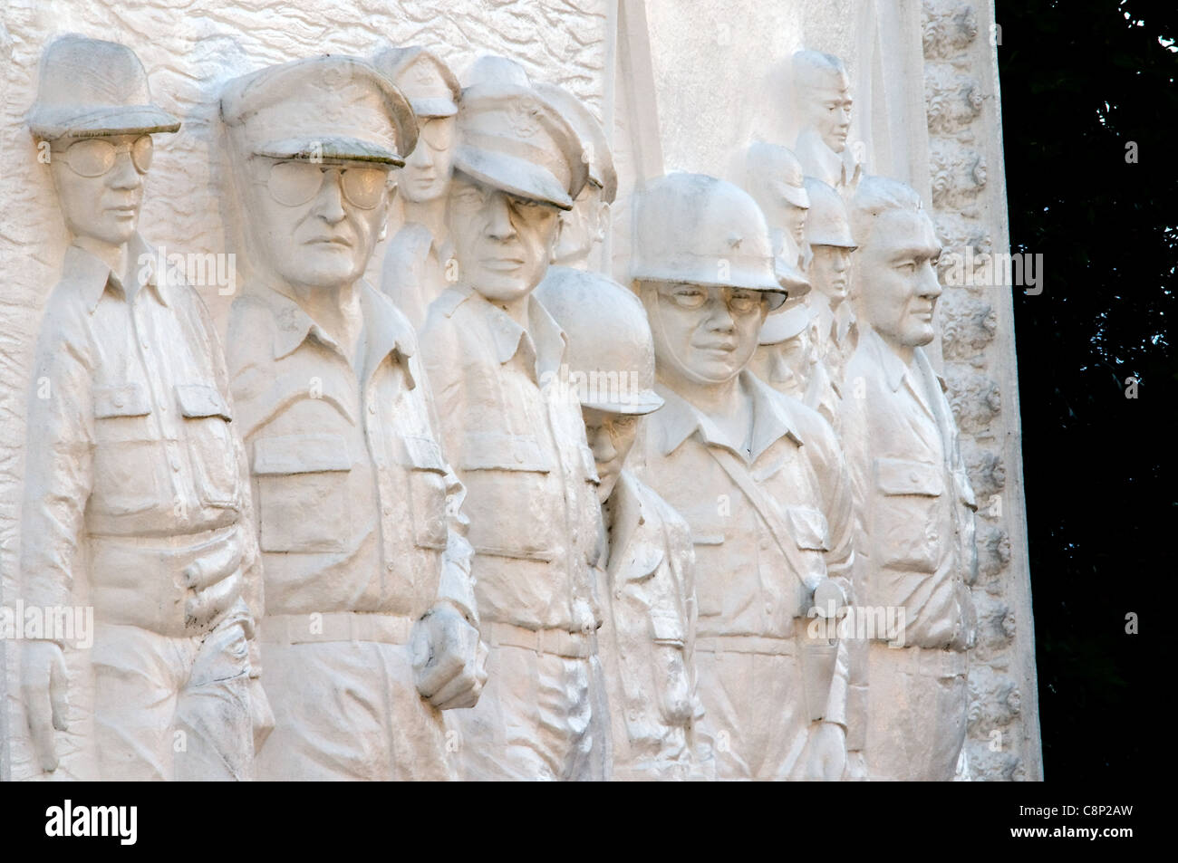 General MacArthur relief sculpture Provincial Capitol Building tacloban ...