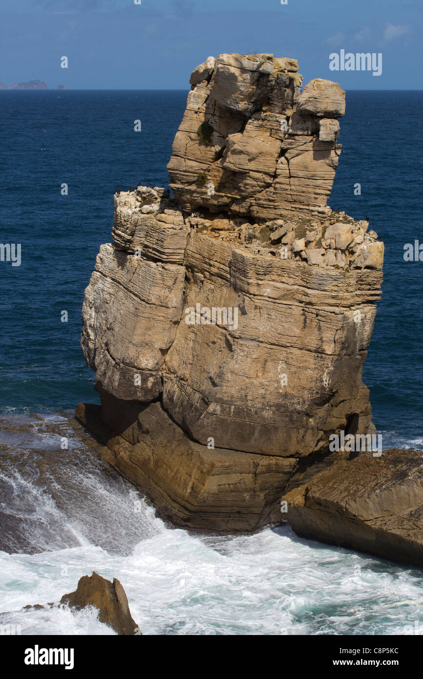 Blue stone cliff hi-res stock photography and images - Alamy