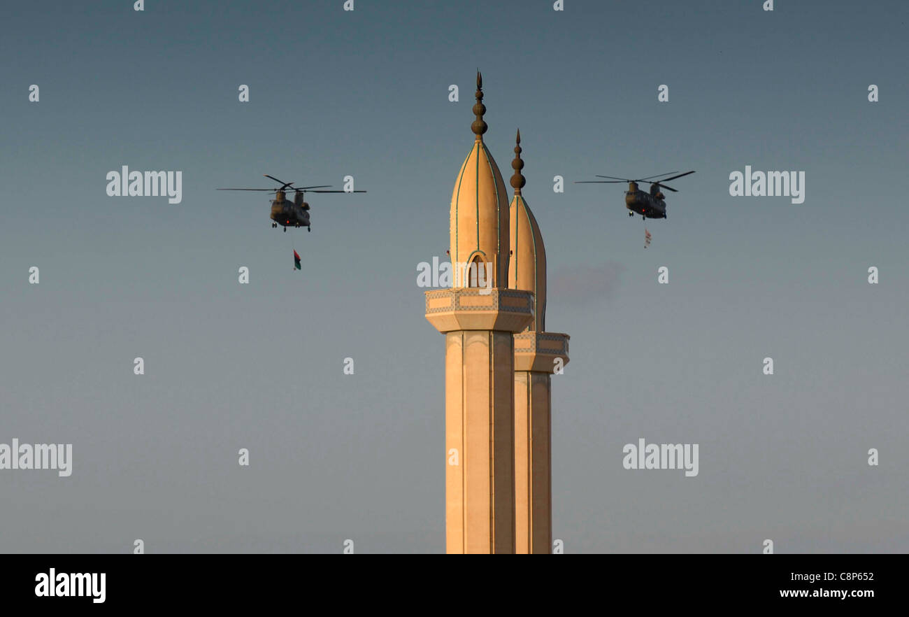Chinook helicopters captured by rebel forces overfly the mosque in ...