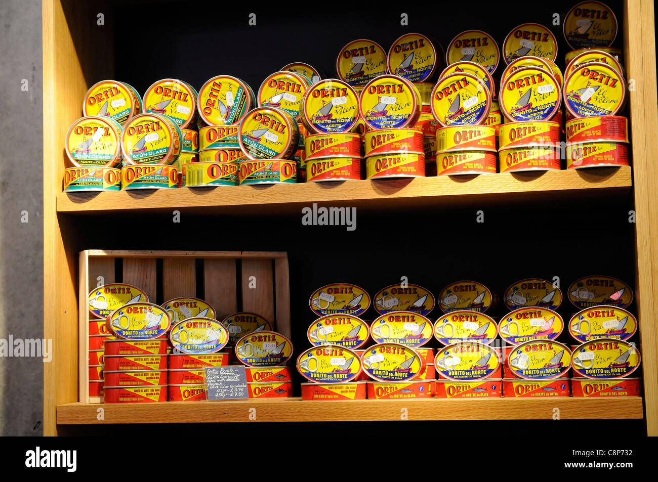 Tins Of Tuna High Resolution Stock Photography and Images - Alamy