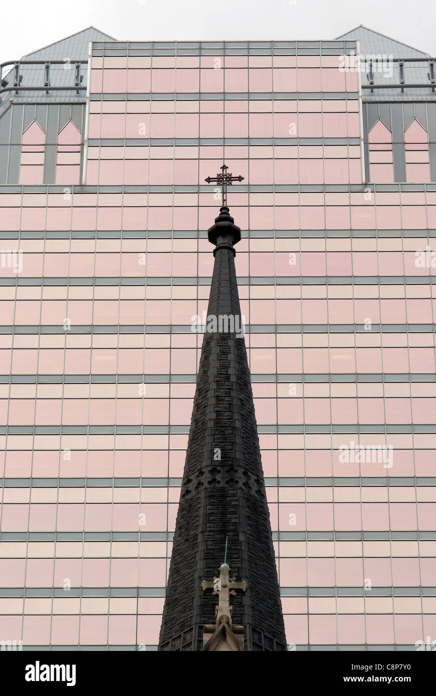 Kpmg tower montreal hi-res stock photography and images - Alamy