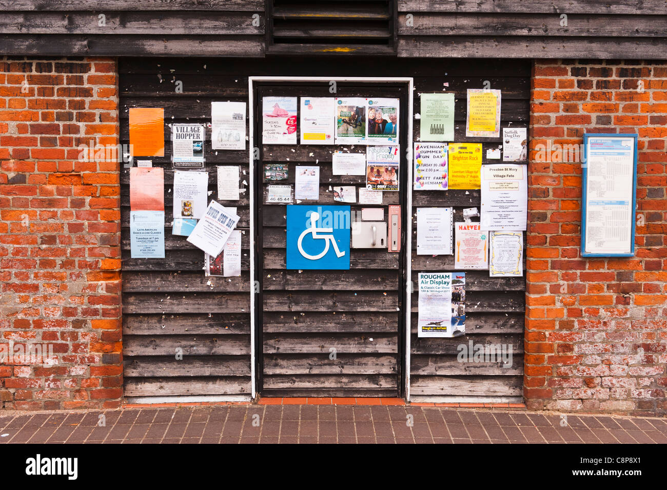 Noticeboard posters hi-res stock photography and images - Alamy