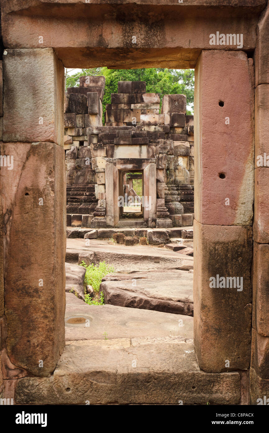 The khmer temple Ta Moan Thom (or Tha Muang Thom) hidden in the jungle ...