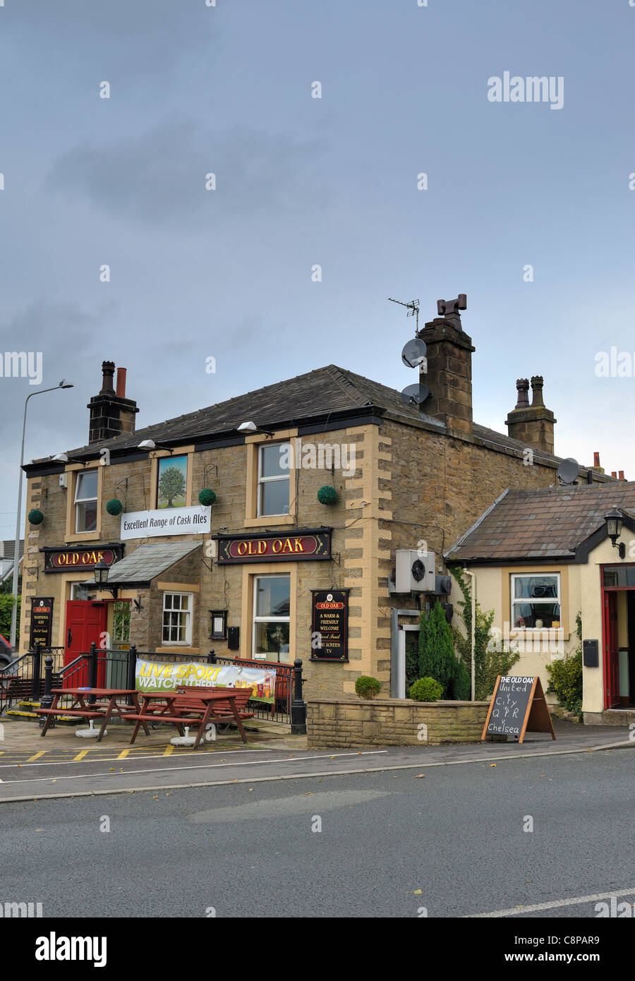 The oak hotel hi-res stock photography and images - Alamy