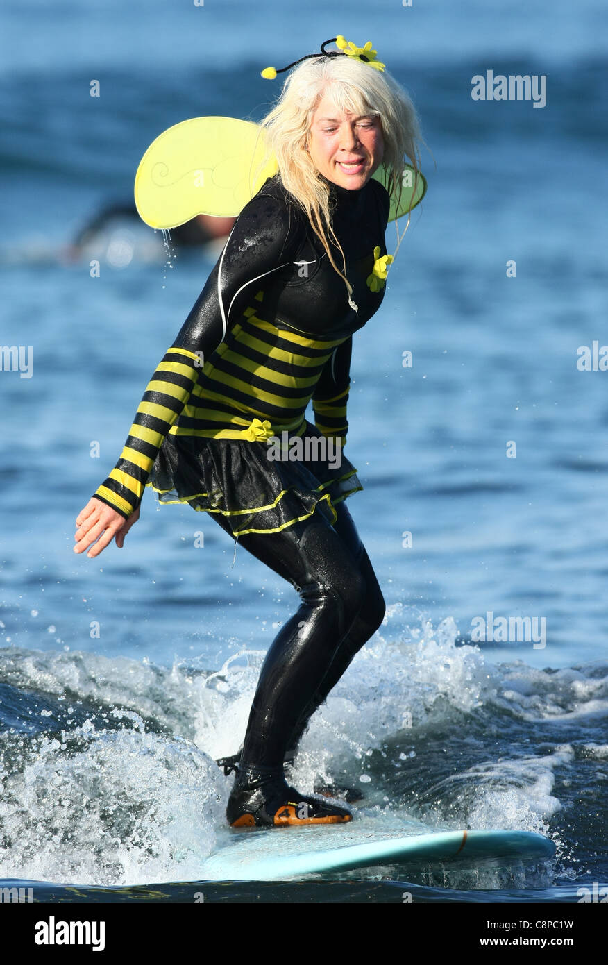 WOMAN SURFER AS BEE BLACKIE'S HALLOWEEN COSTUME SURF CONTEST 2011 ...
