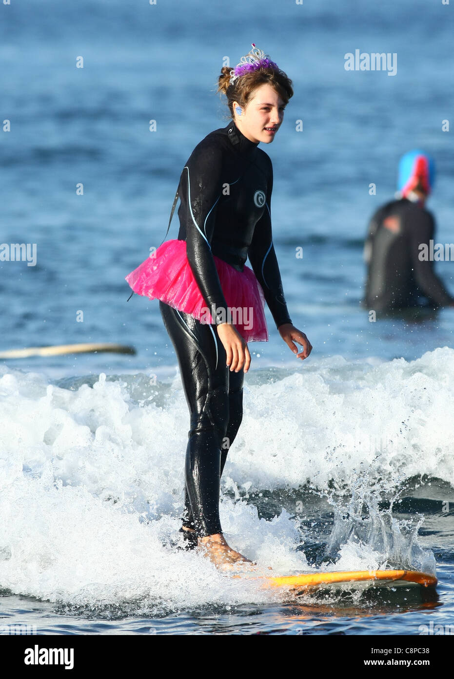 WOMAN SURFER AS BLACK SWAN BLACKIE'S HALLOWEEN COSTUME SURF CONTEST ...