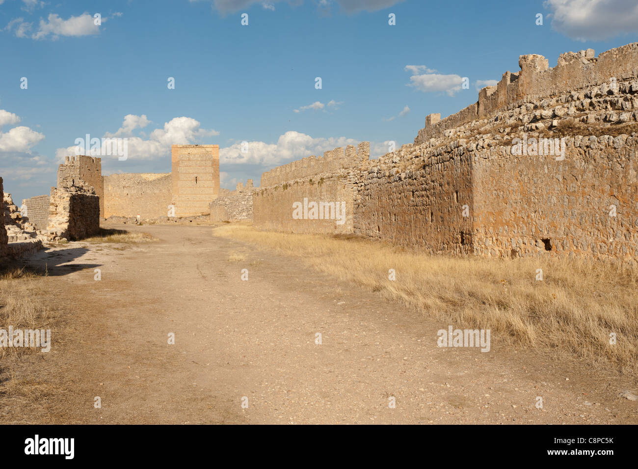 The remains of the medieval fortress of Gormaz, Spain Stock Photo - Alamy
